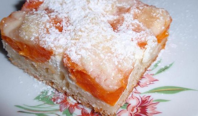 Jednoduchý meruňkový koláč - Recepty.cz - On-line kuchařka