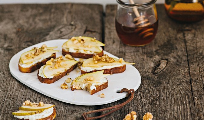 Recept na hruškové crostini - Recepty.cz - On-line kuchařka